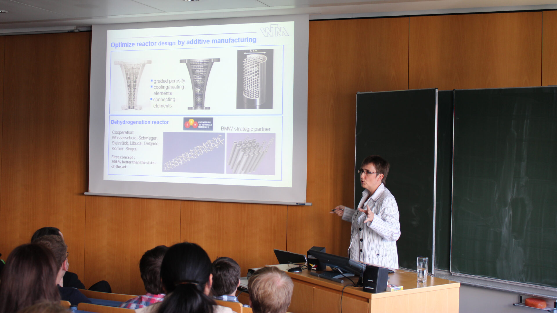 Lehrveranstaltungen - Lehrstuhl Werkstoffkunde und Technologie der Metalle